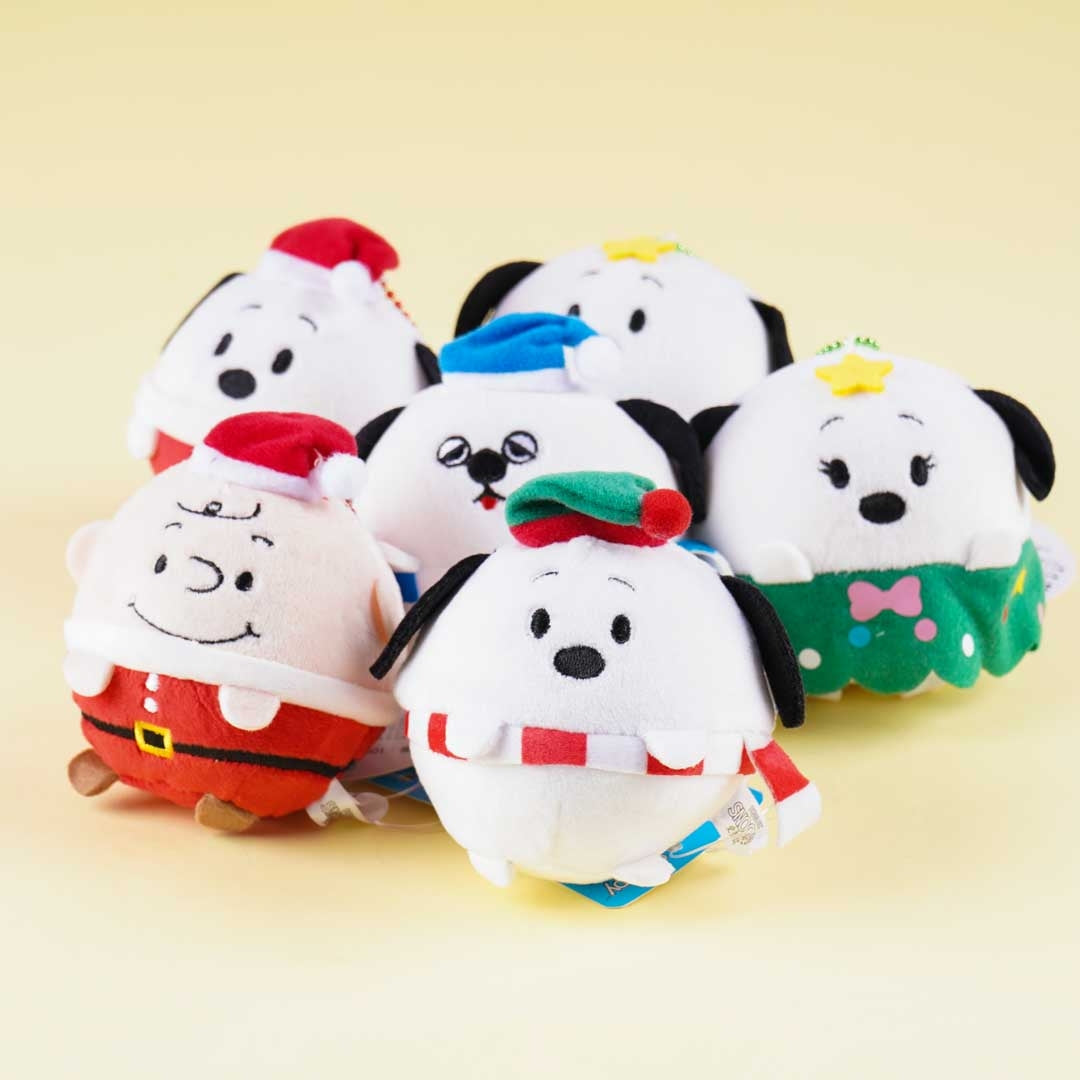 Snoopy Christmas Plushie Charm – Blippo